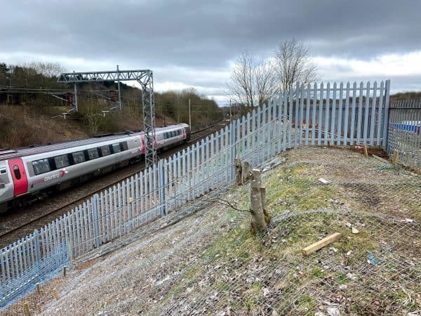 GRP Palisade Fencing vs GRP Mesh Fencing | Engineered Composites